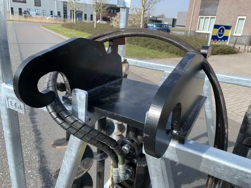 Auger storage rack | EuroGate International